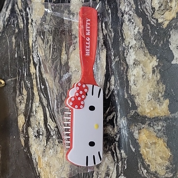 Hello Kitty | Accessories | Hello Kitty Comb | Poshmark